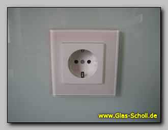 Spritzschutz >4m mit lackiertem Sicherheitsglas